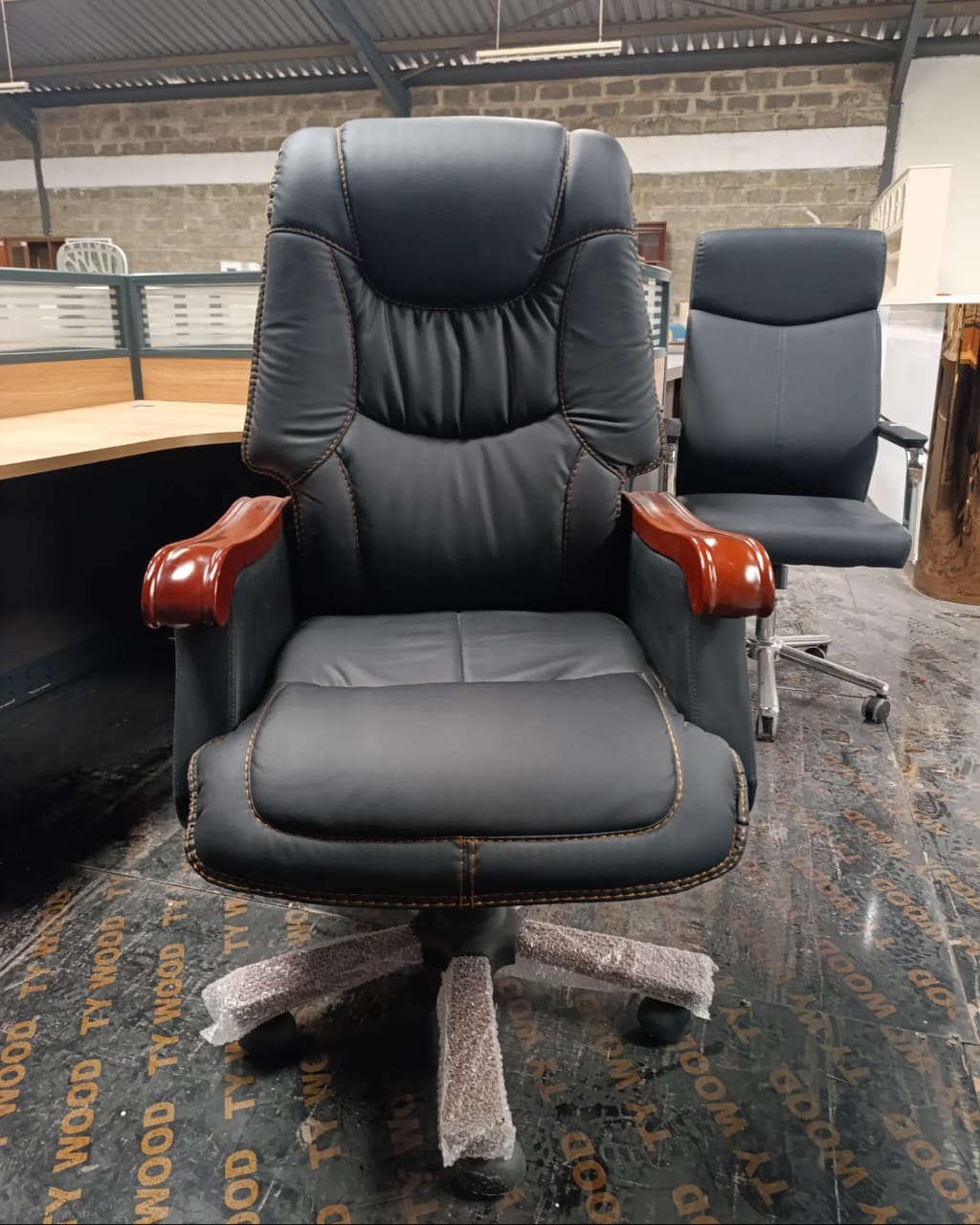Puffy Detailing Office Chair - Primo Shop - Furniture Shop in Kenya