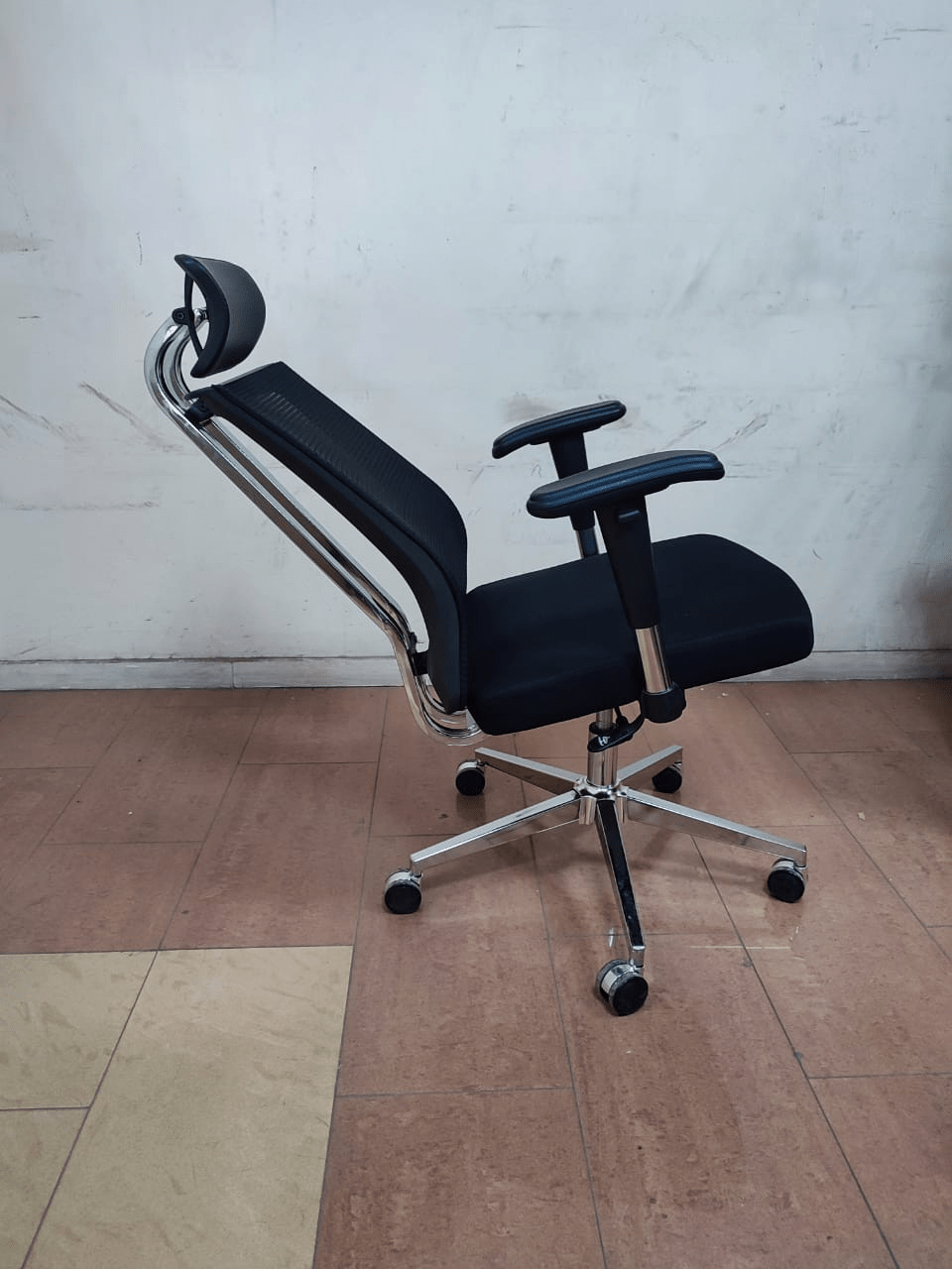 Versatile ColorPalette Office Chair - Primo Shop - Furniture Shop in Kenya